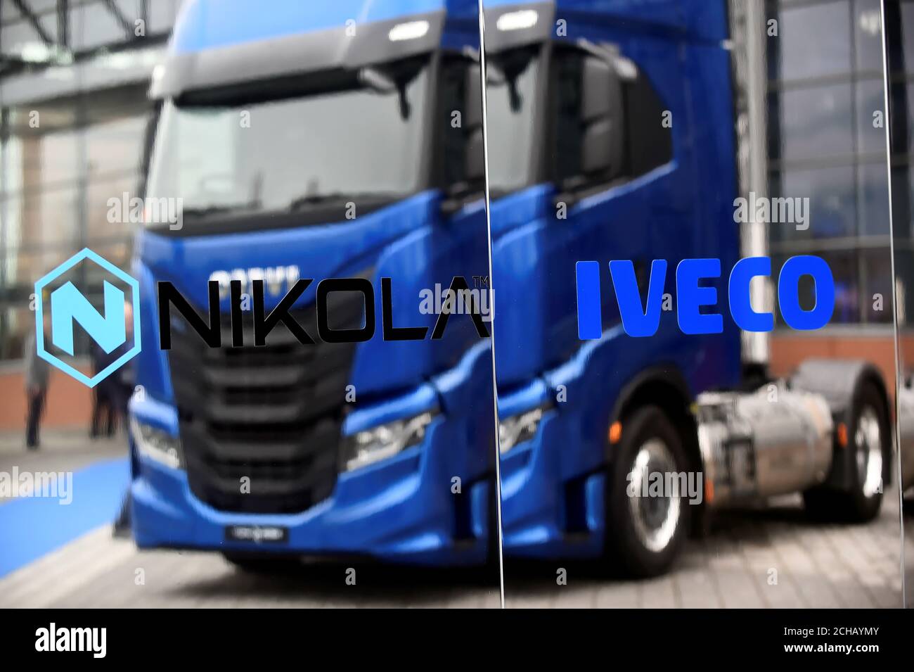 Logo iveco immagini e fotografie stock ad alta risoluzione - Alamy