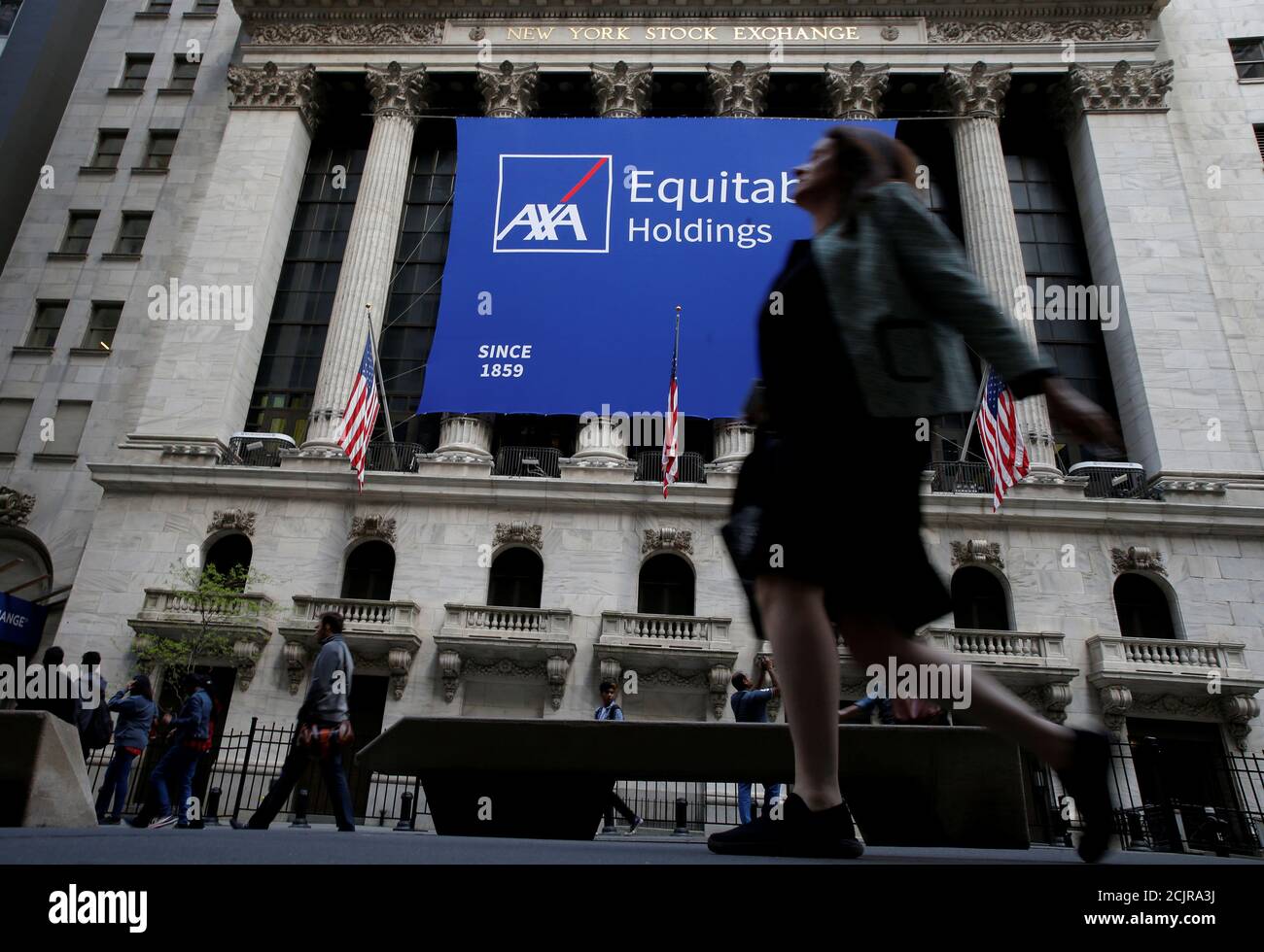 Logo axa immagini e fotografie stock ad alta risoluzione - Alamy