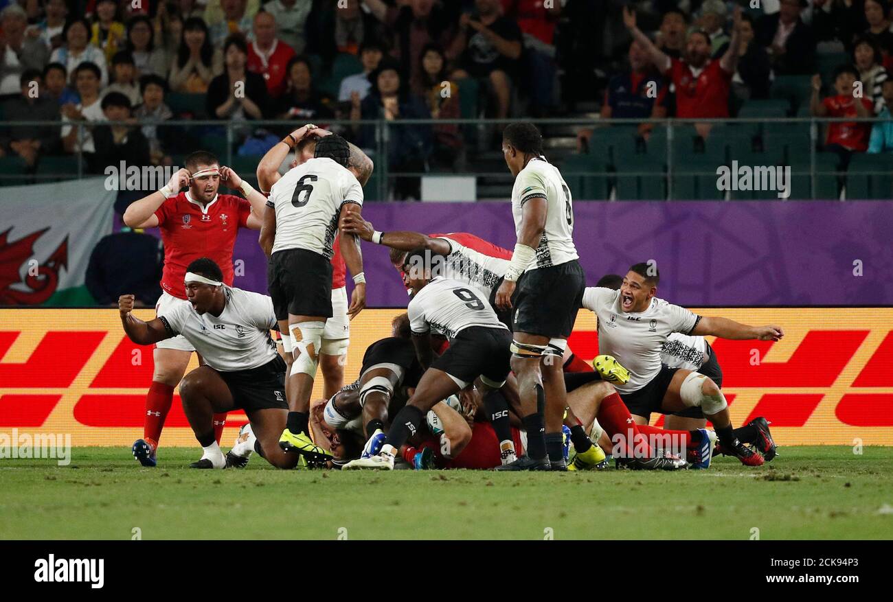 Il galles celebra segnando una prova immagini e fotografie stock ad ...