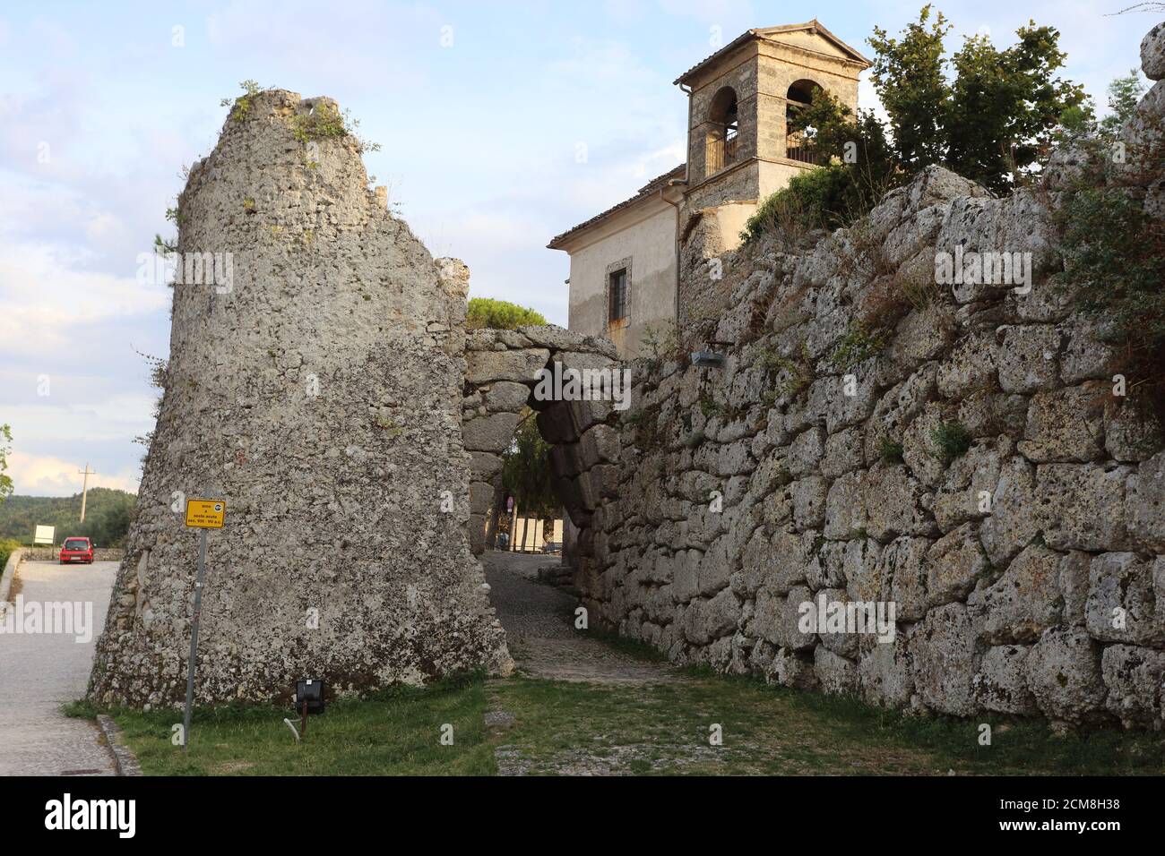 Arco a sesto acuto immagini e fotografie stock ad alta risoluzione - Alamy