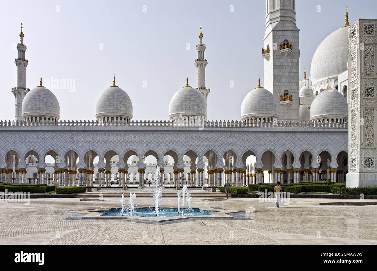 Sheikh zayed bin sultan al nahyan moschee immagini e fotografie stock ...