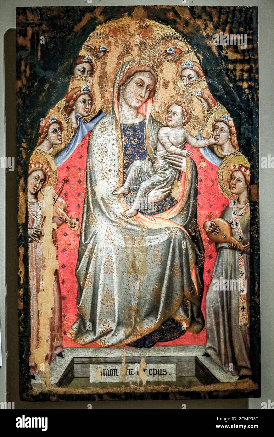 Madonna col bambino in trono tra gli angeli immagini e fotografie stock ad alta risoluzione - Alamy