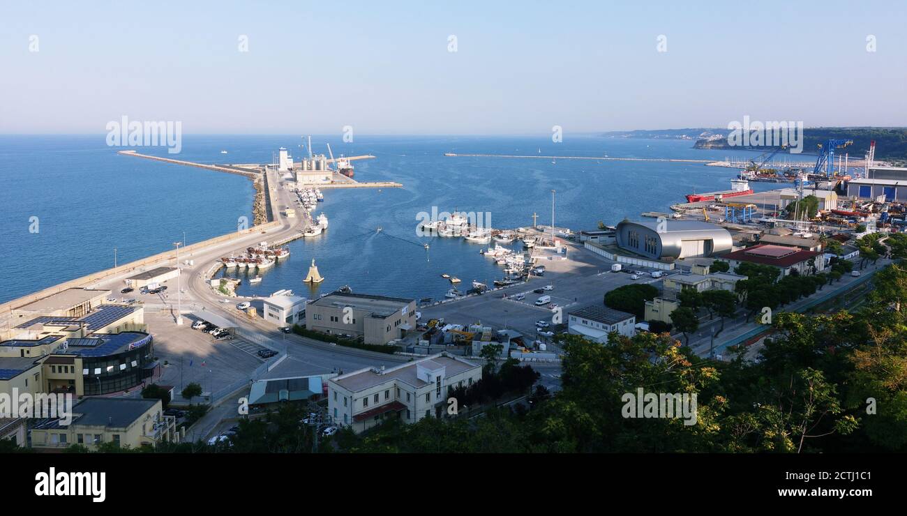 Porto di ortona immagini e fotografie stock ad alta risoluzione - Alamy
