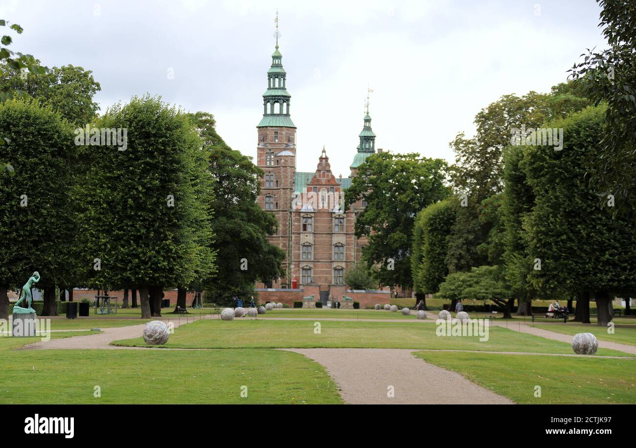 Rosenborg castle gardens immagini e fotografie stock ad alta ...