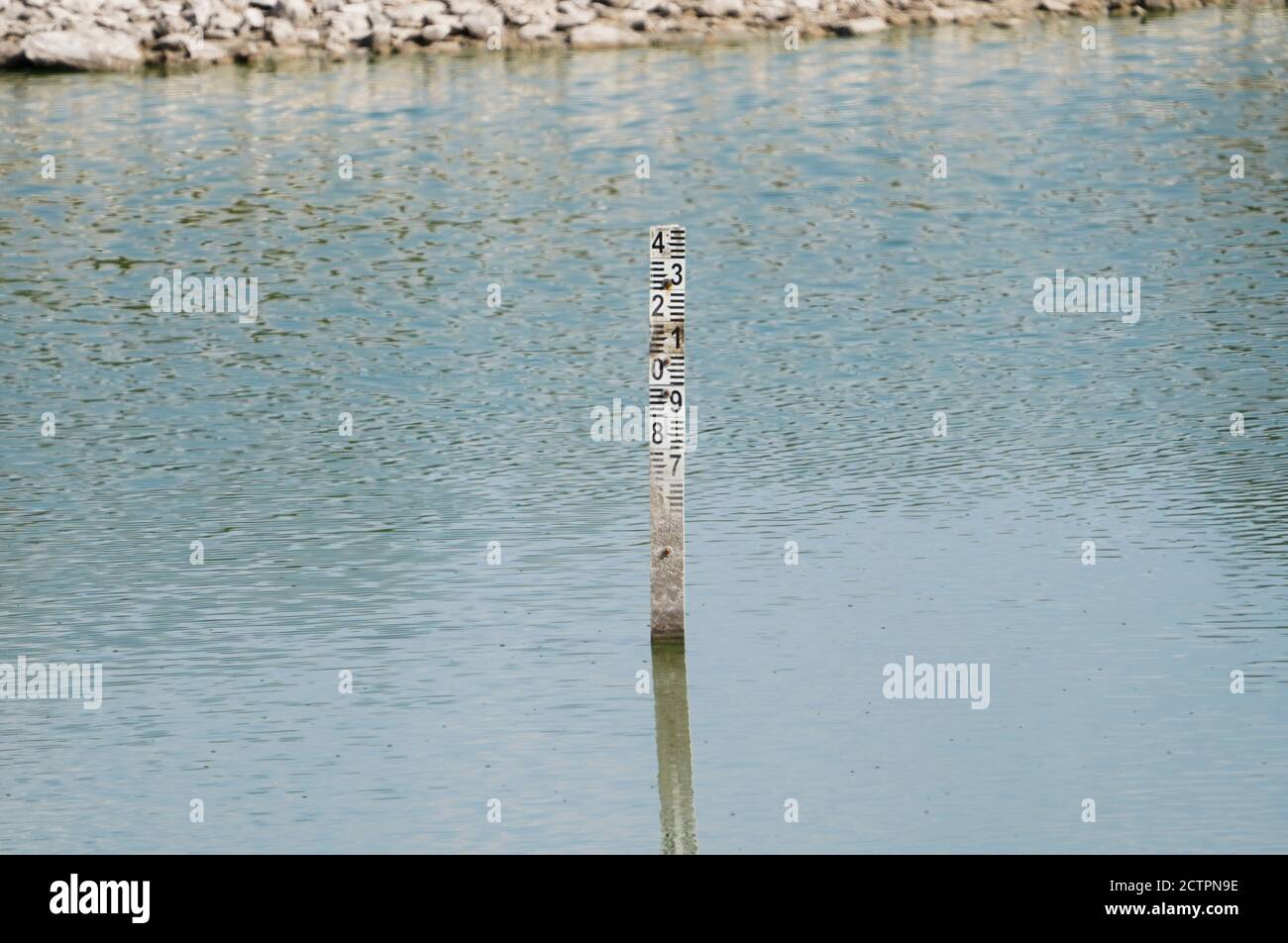 Measuring scale water level scale immagini e fotografie stock ad alta ...