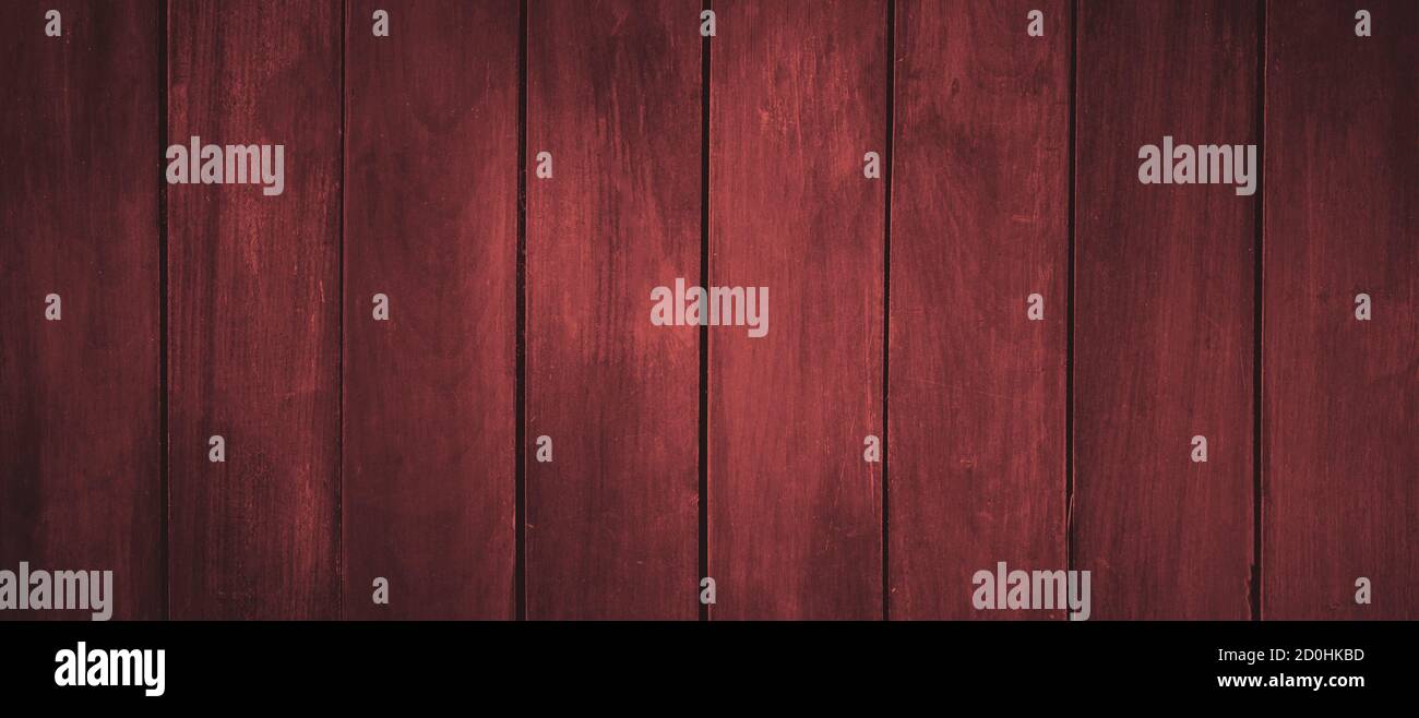 Recinzione in legno rosso immagini e fotografie stock ad alta ...