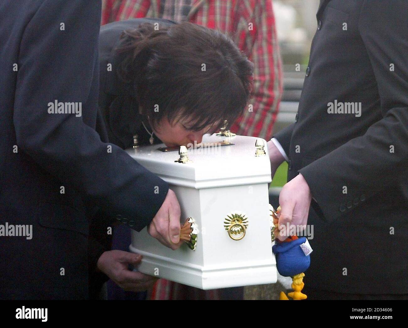 Bara funeraria bambino immagini e fotografie stock ad alta risoluzione ...
