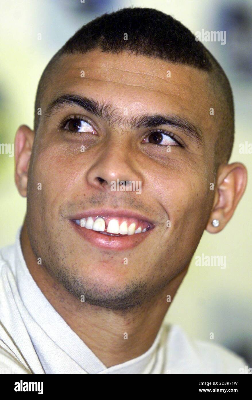 Ronaldo nazario immagini e fotografie stock ad alta risoluzione - Alamy