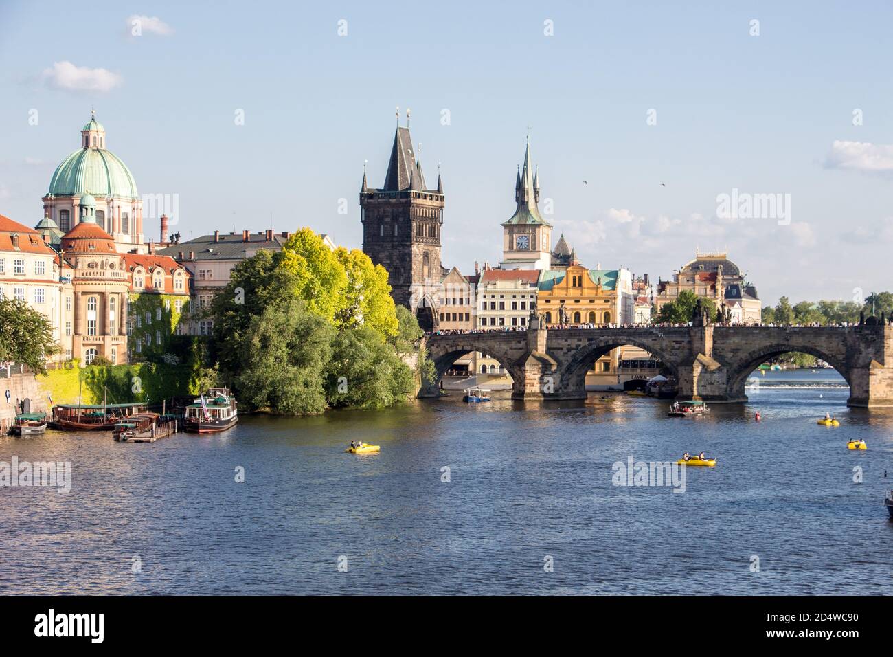 Castello di praga ponte carlo ponte gotico famoso del mondo immagini e ...