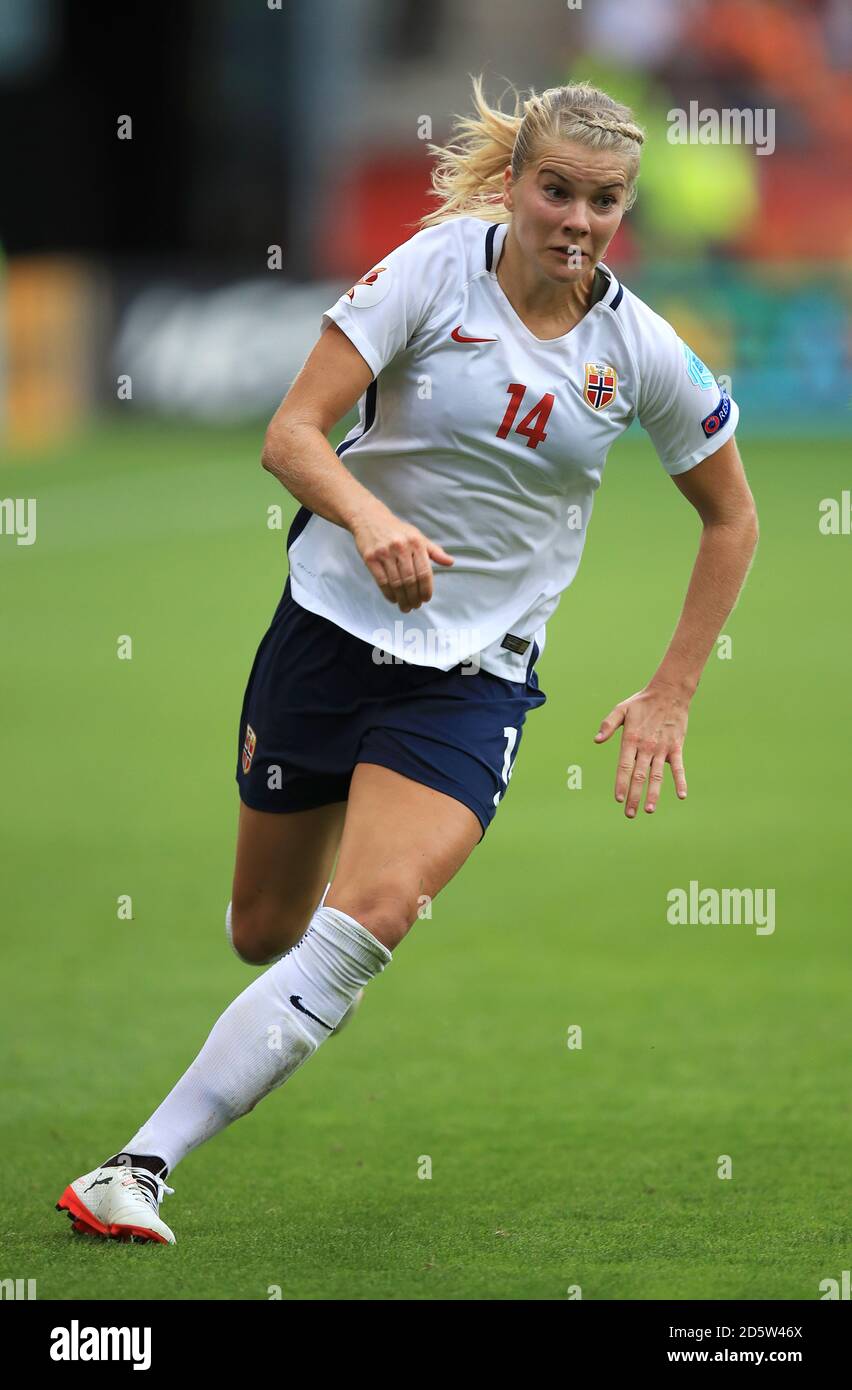 Ada hegerberg immagini e fotografie stock ad alta risoluzione - Alamy