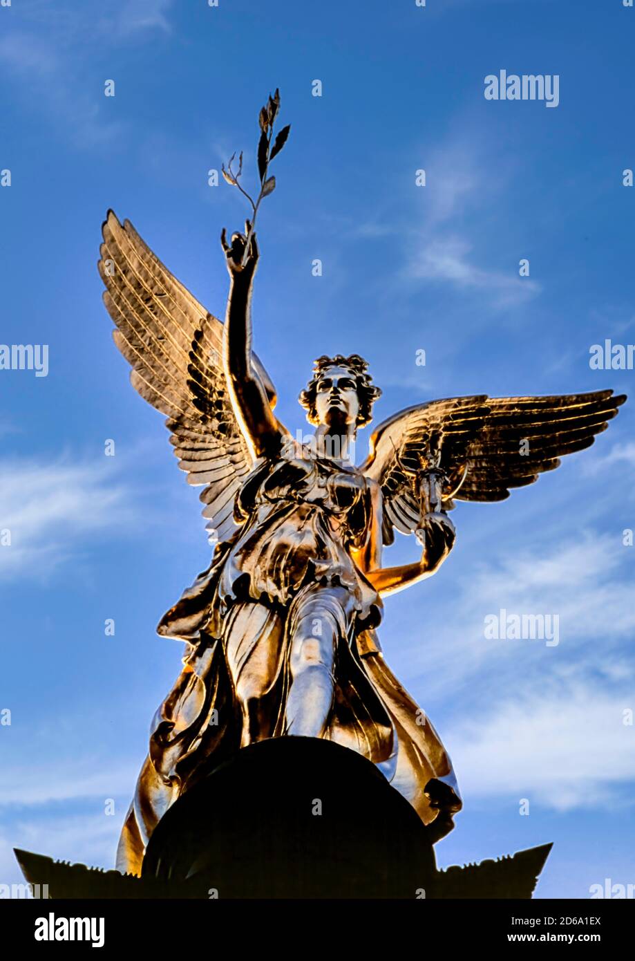 Il monumento dell'angelo della pace immagini e fotografie stock ad alta ...