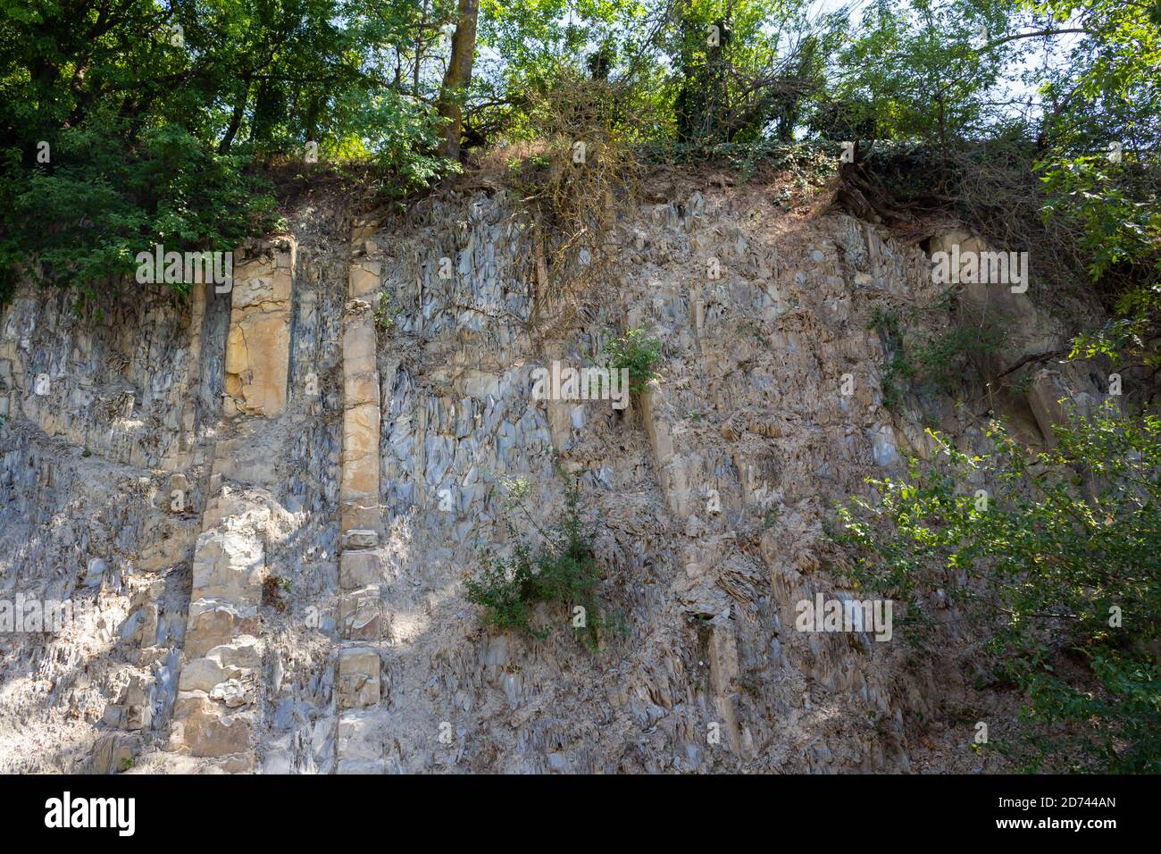 Montagna a strapiombo immagini e fotografie stock ad alta risoluzione ...