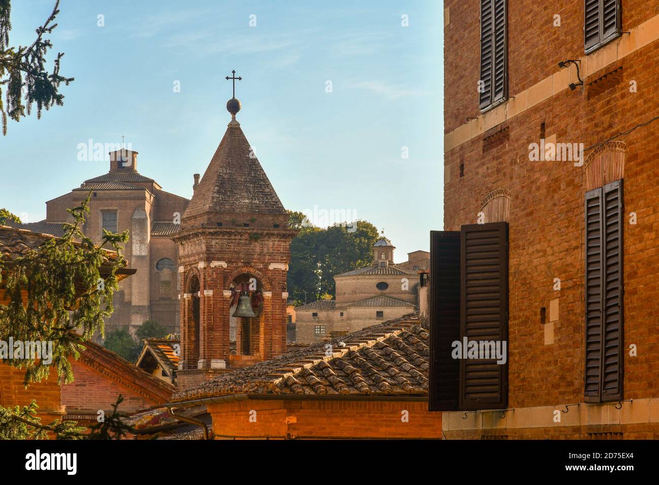 Chiese toscane immagini e fotografie stock ad alta risoluzione - Alamy