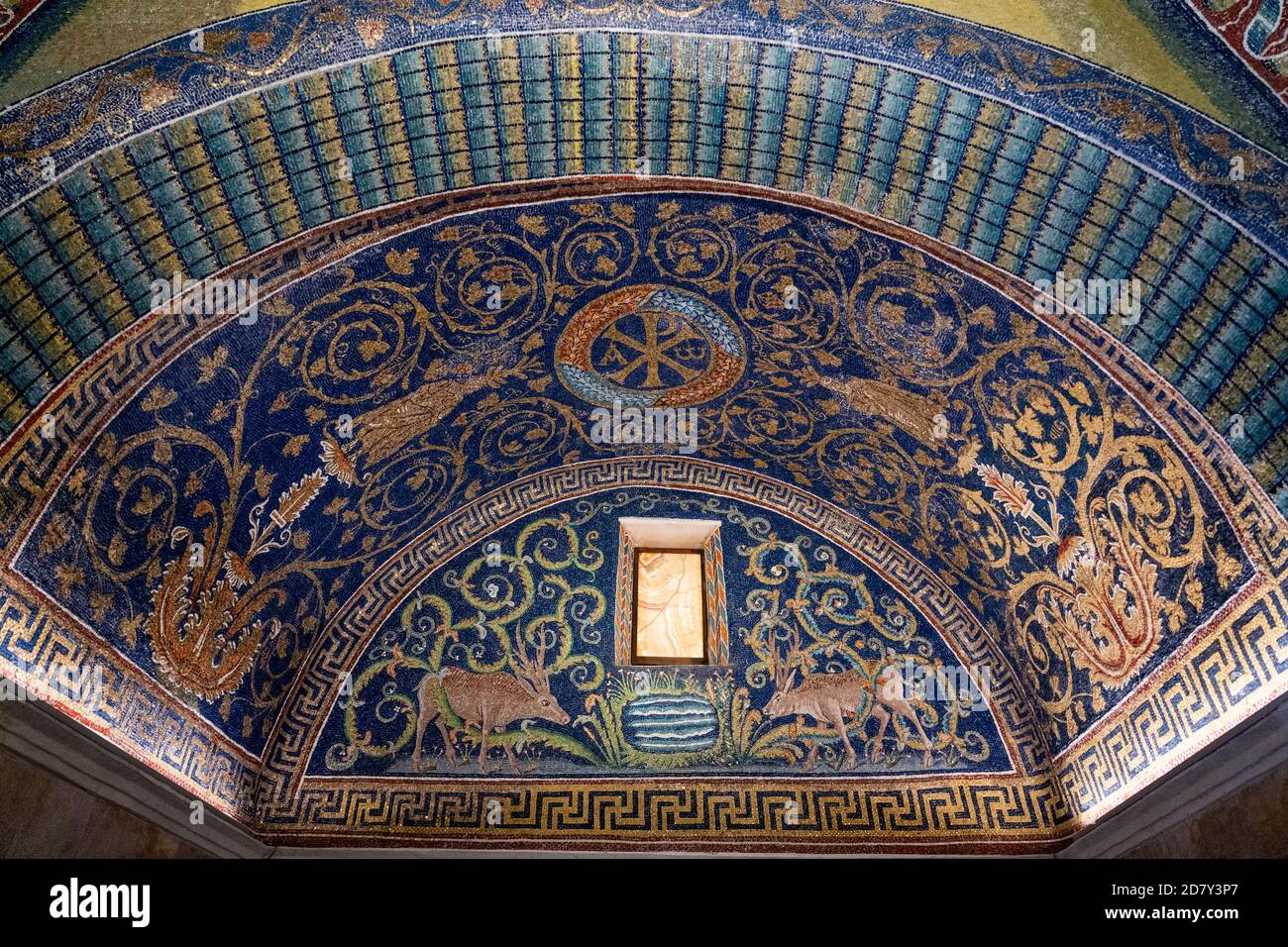 Antico mosaico di cervi immagini e fotografie stock ad alta risoluzione ...