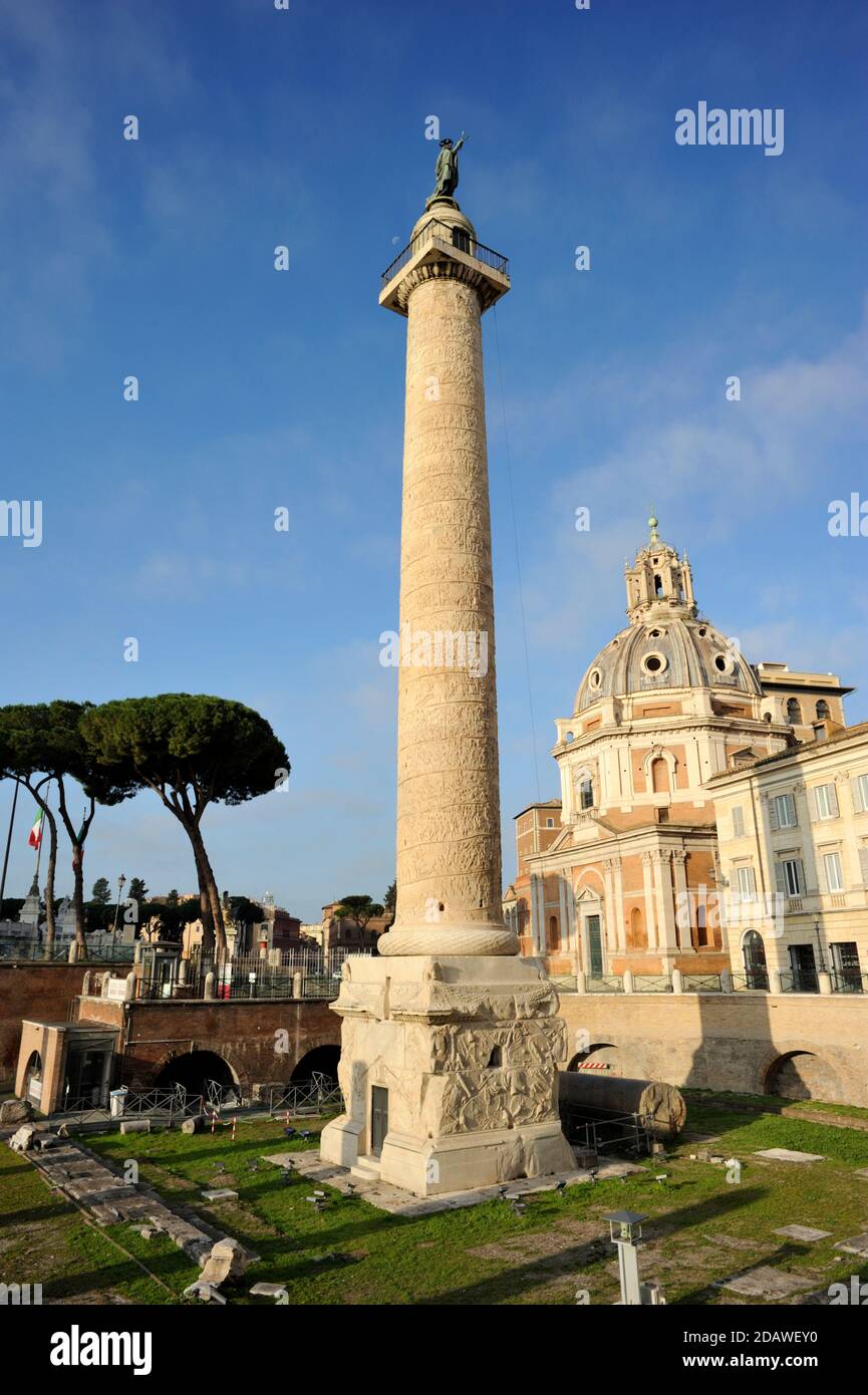 Colonna traiana roma immagini e fotografie stock ad alta risoluzione ...