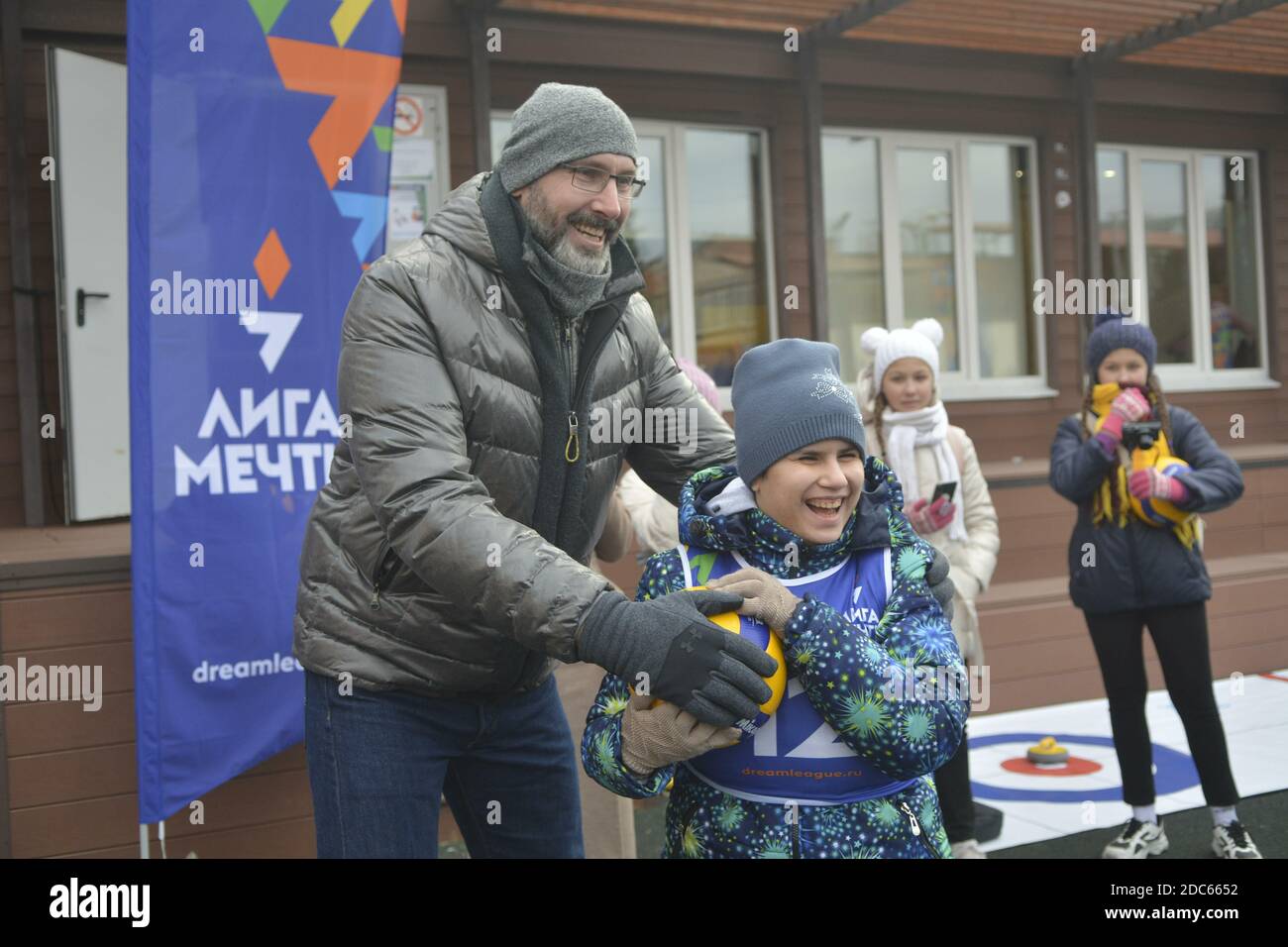 Il campione olimpico di pallavolo Sergei Tetyukhin ha tenuto una master ... Il campione olimpico di pallavolo Sergei Tetyukhin ha tenuto una master ...
