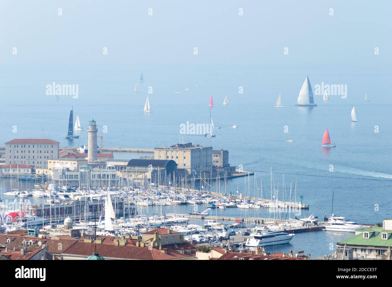 Lungomare trieste italia europa immagini e fotografie stock ad alta ...