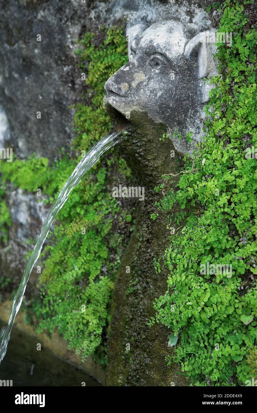 Fugas De Agua Immagini E Fotografie Stock Ad Alta Risoluzione Alamy