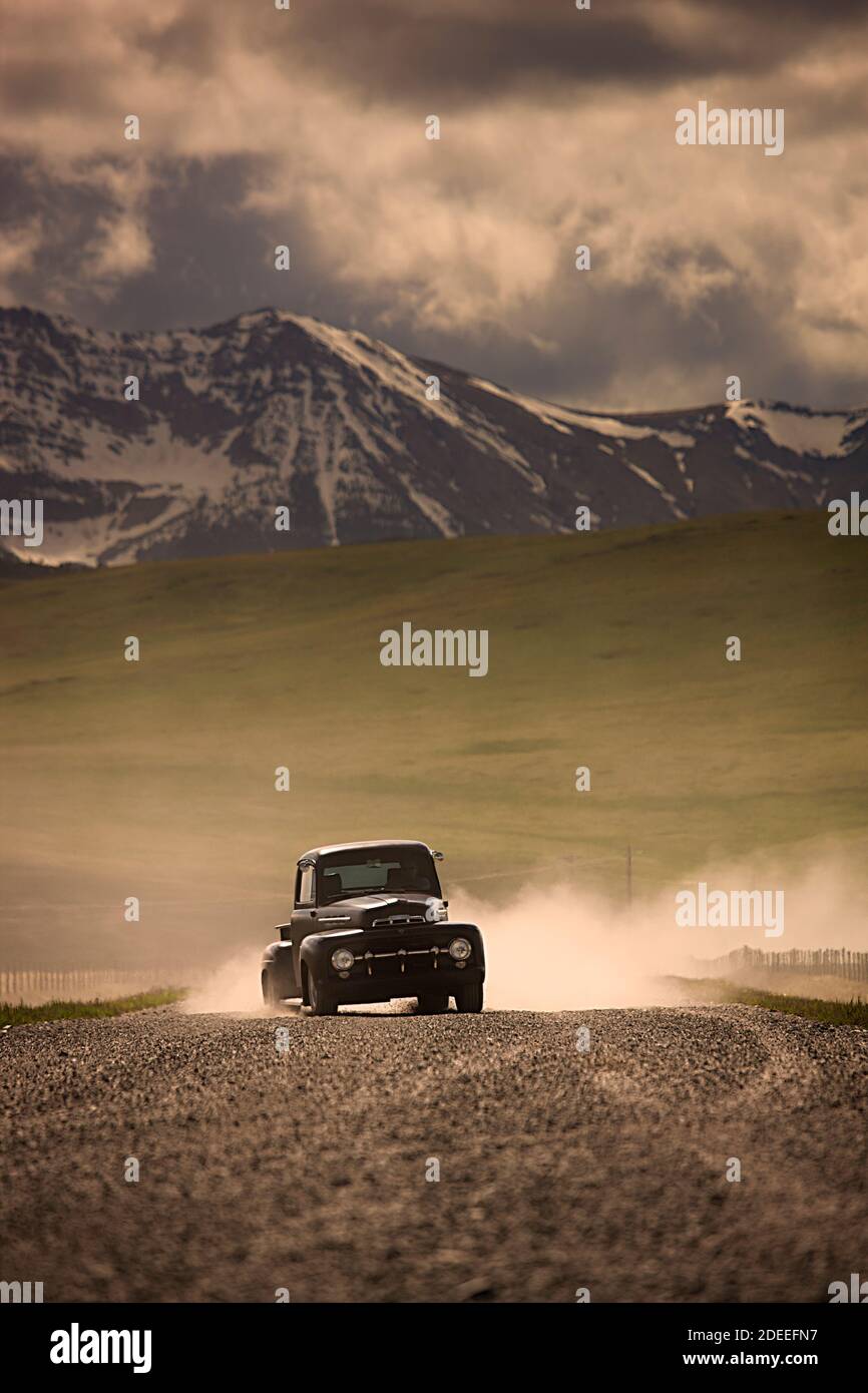 Camion troppo veloce immagini e fotografie stock ad alta risoluzione ...