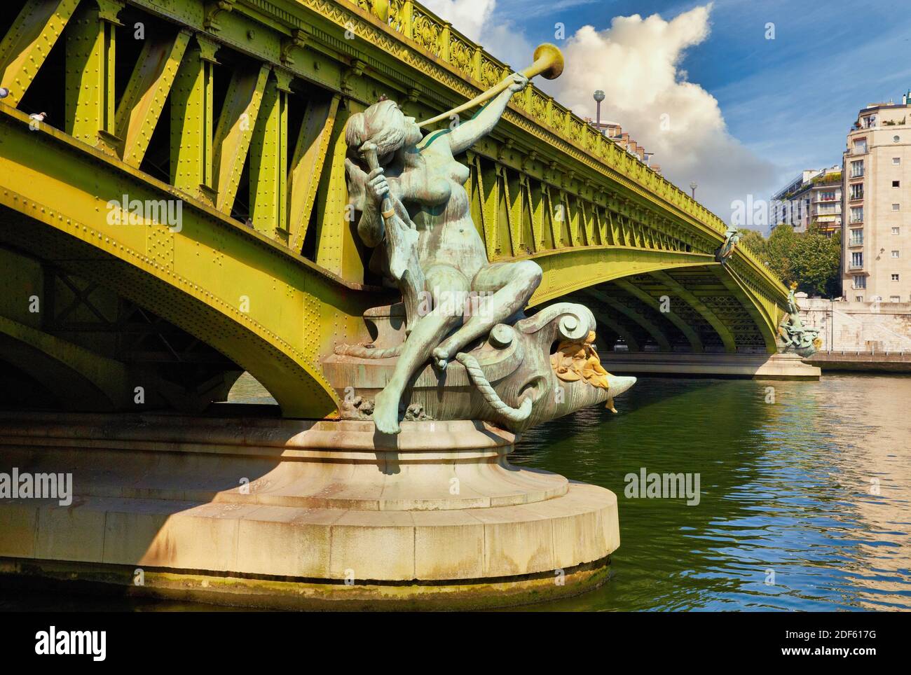Acqua del fiume senna immagini e fotografie stock ad alta risoluzione ...