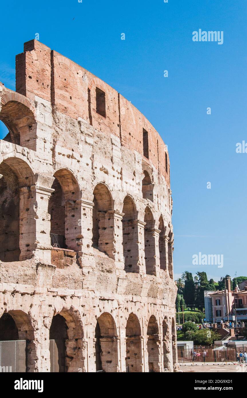Esterno del colosseo roma immagini e fotografie stock ad alta ...