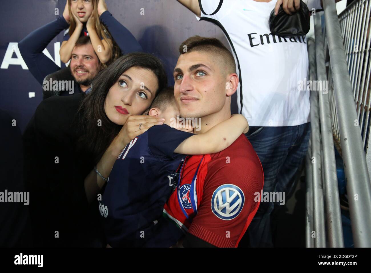 Marco Verratti e sua moglie Laura Zazzara di Parigi Saint Germain ...