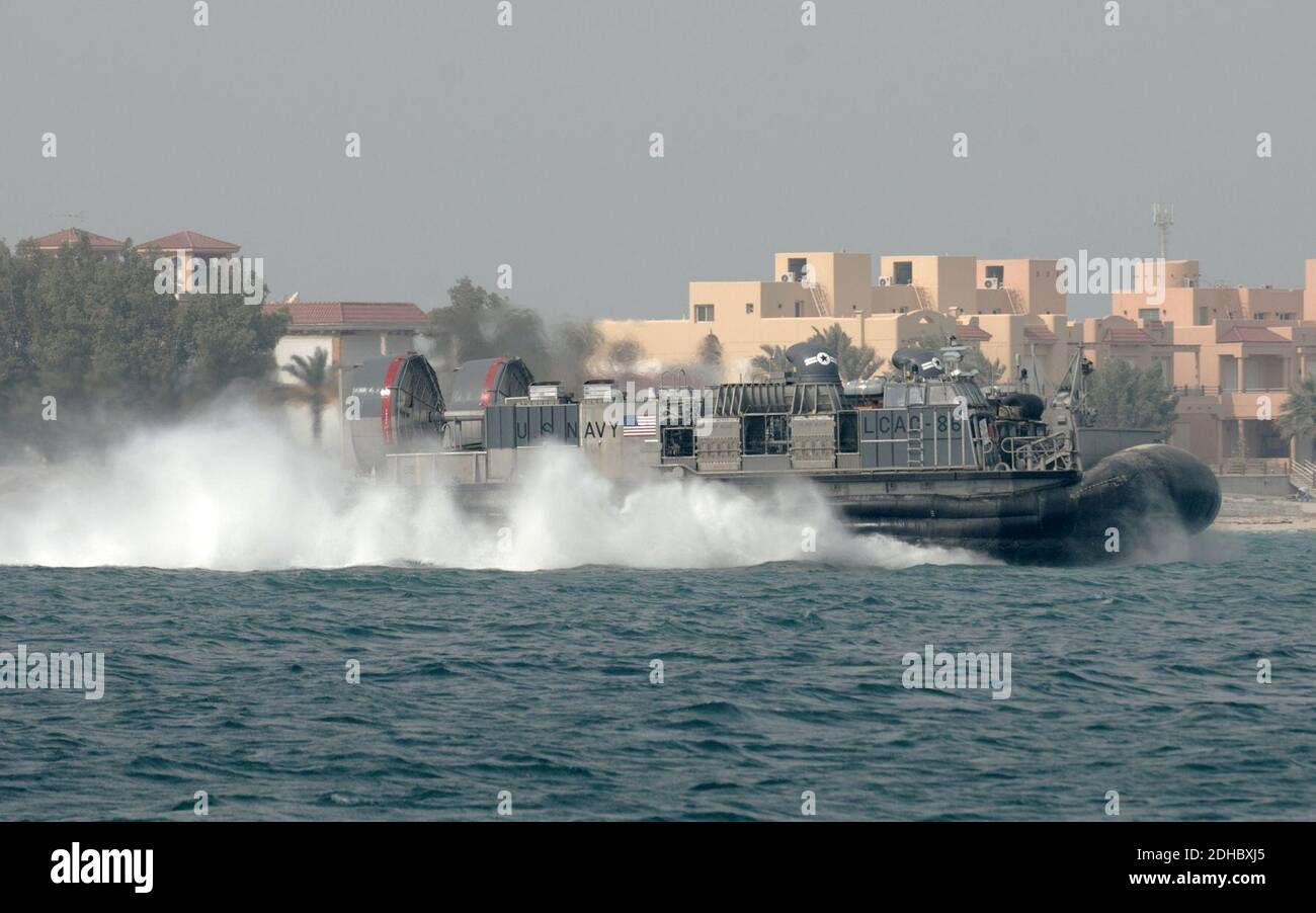 Kuwait naval base immagini e fotografie stock ad alta risoluzione - Alamy