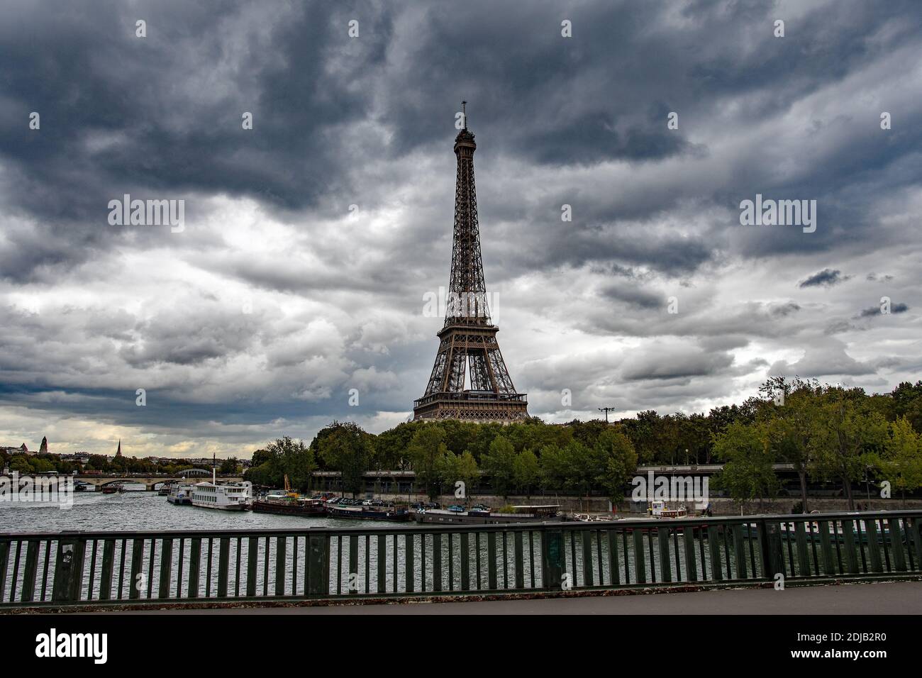 Arredamento della torre eiffel immagini e fotografie stock ad alta ...