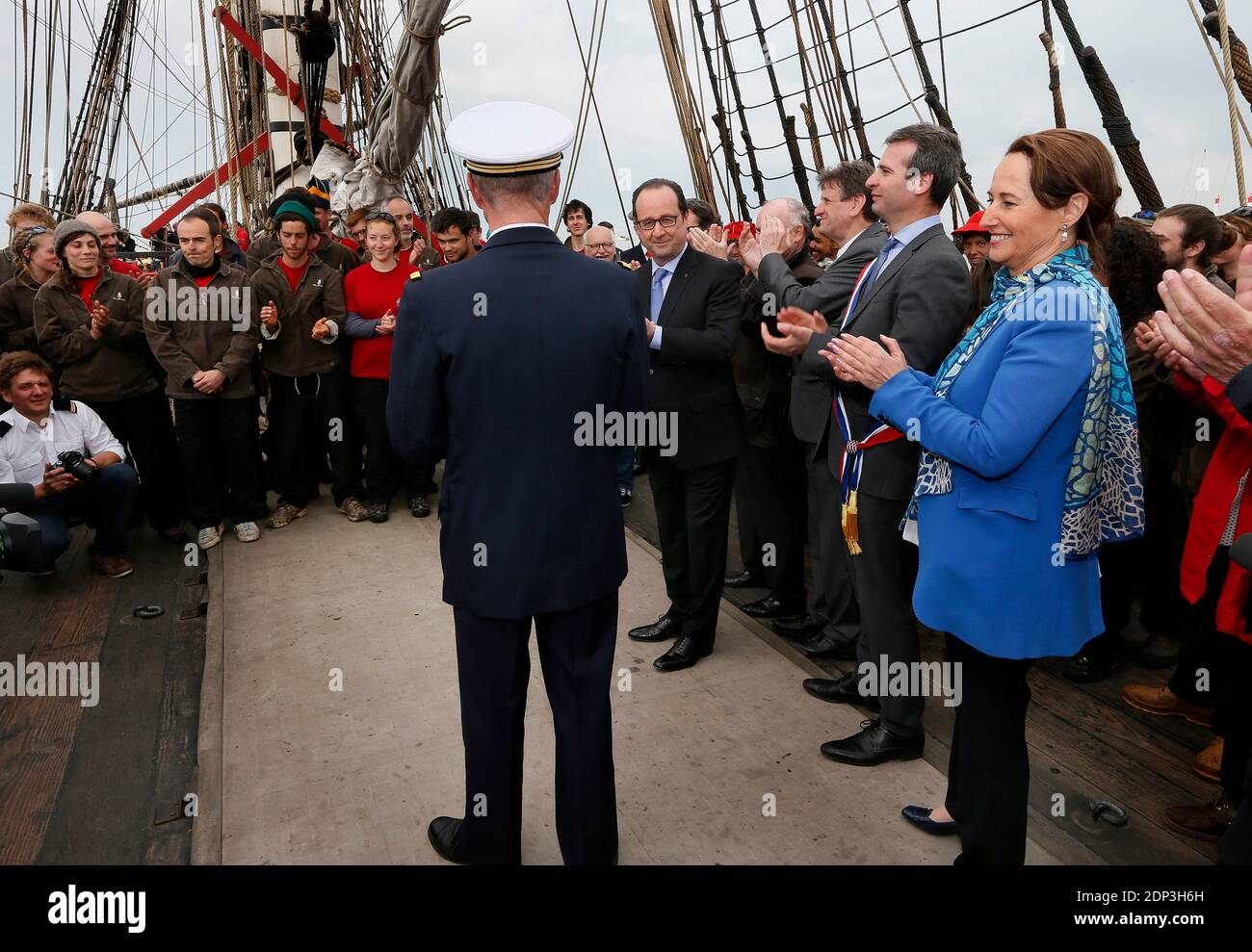 Il presidente francese Francois Hollande, il ministro francese dell ...