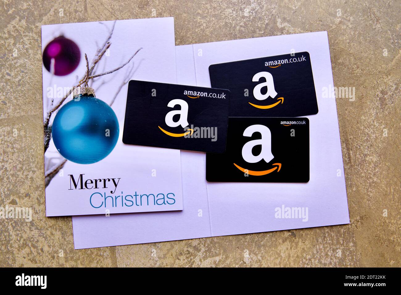 Amazon gift cards immagini e fotografie stock ad alta risoluzione - Alamy
