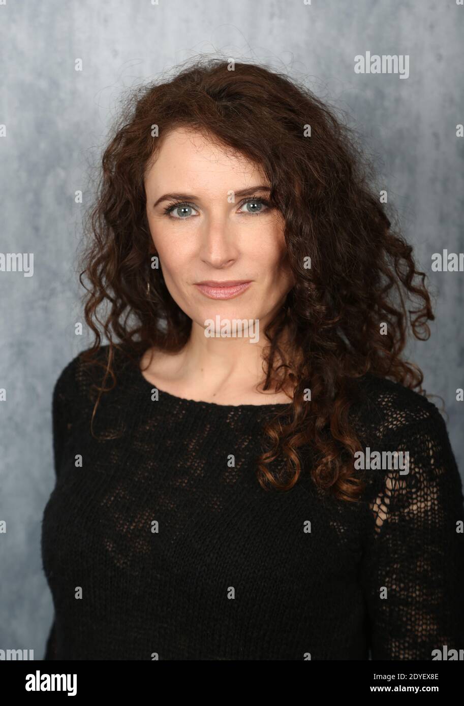 Lunghini elsa immagini e fotografie stock ad alta risoluzione - Alamy