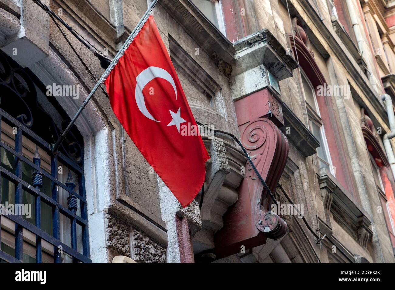 Turk bayragi immagini e fotografie stock ad alta risoluzione - Alamy