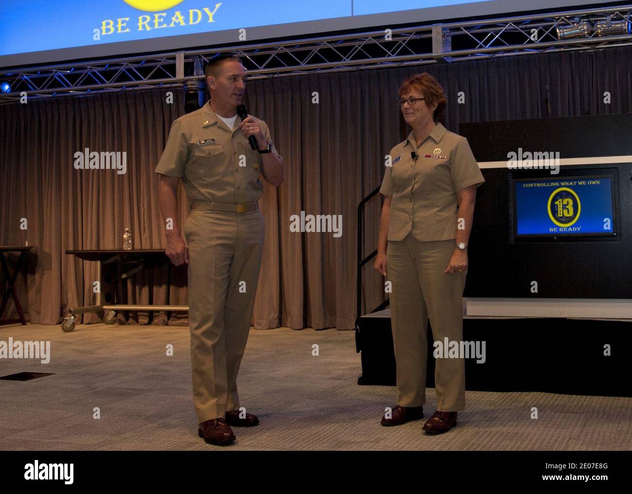 Scena del simposio immagini e fotografie stock ad alta risoluzione - Alamy