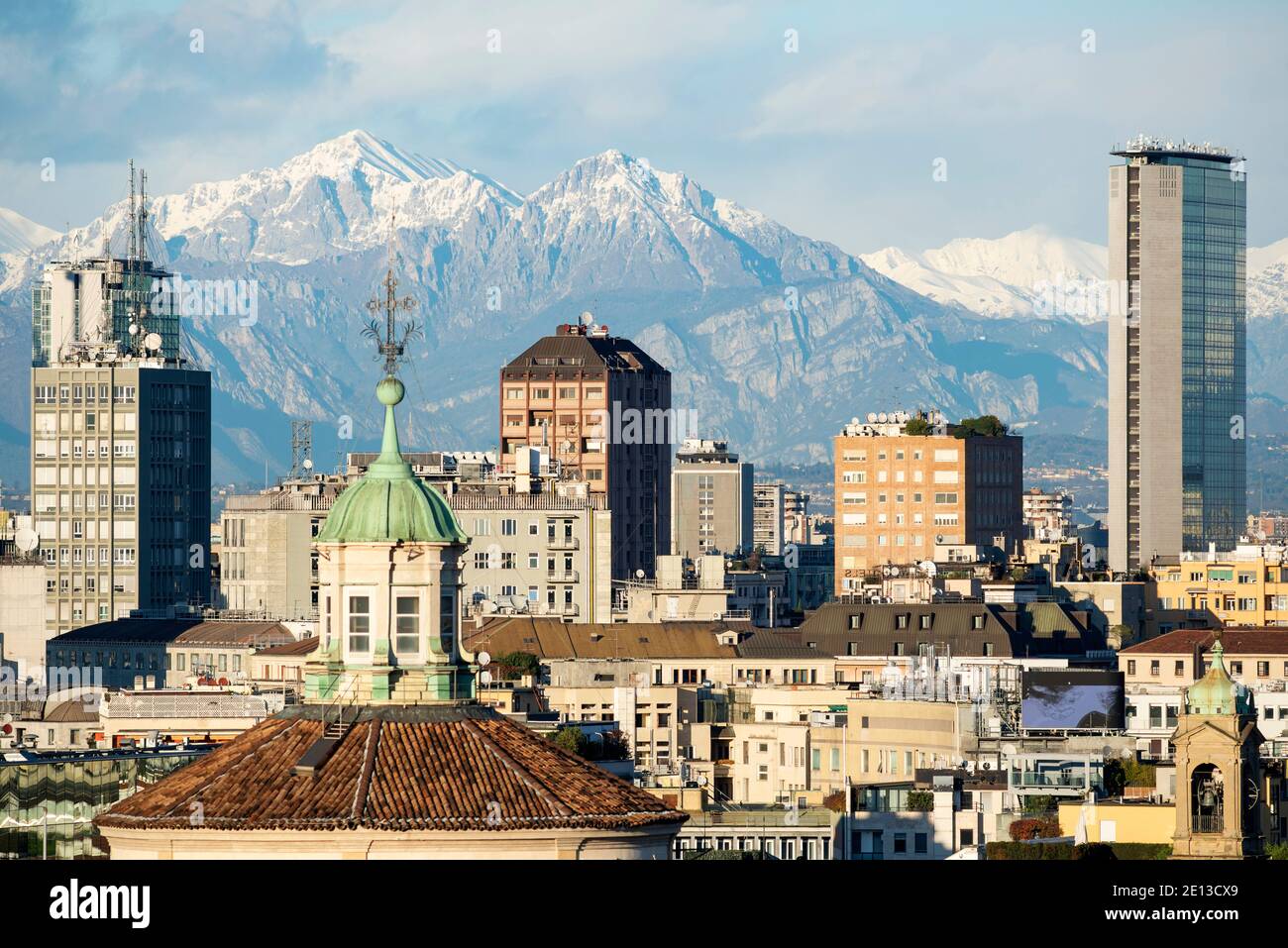 Neve milano immagini e fotografie stock ad alta risoluzione - Alamy