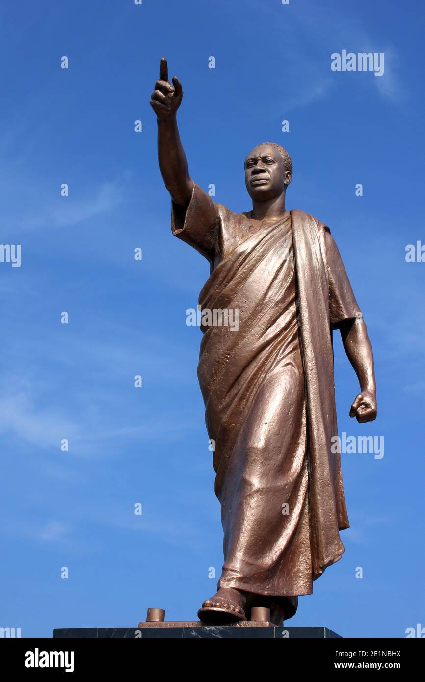 Statua di Kwame Nkrumah - il primo presidente del Ghana, che ha portato ...