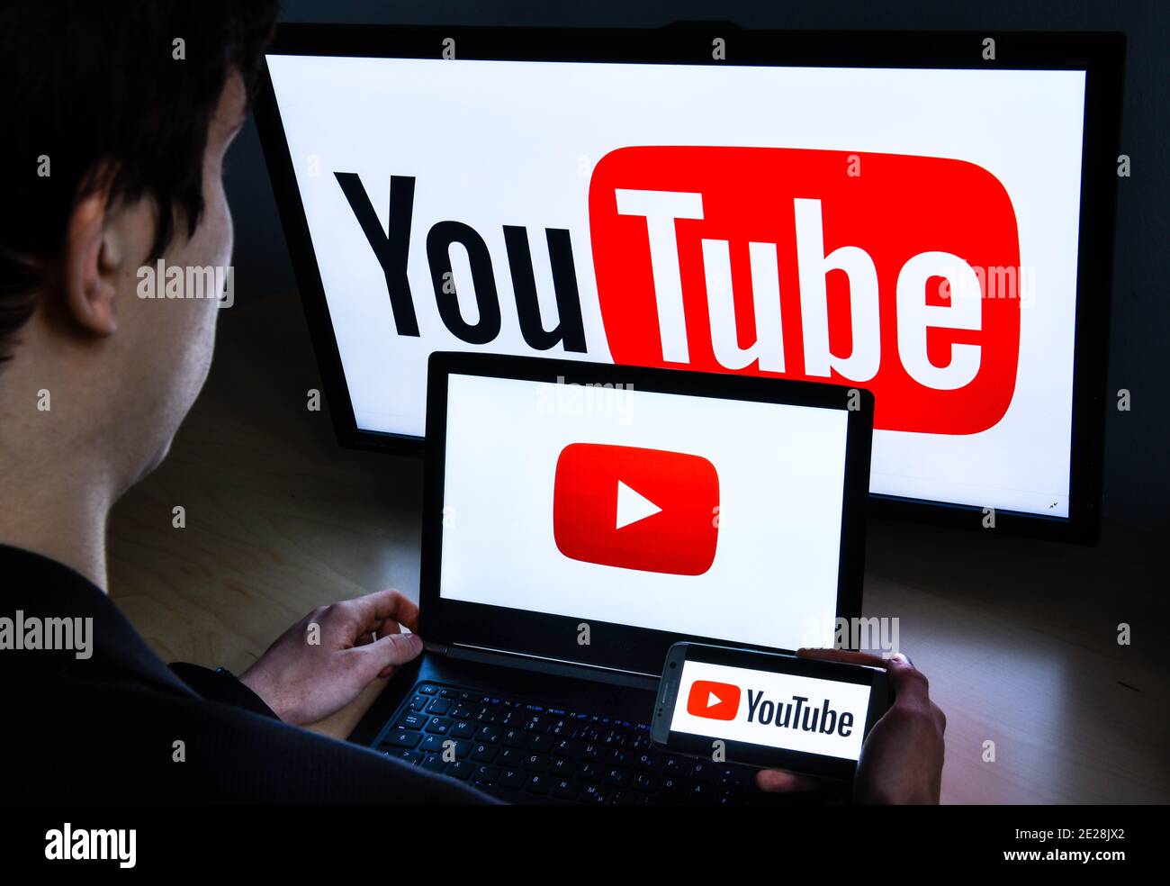 Simbolo di youtube immagini e fotografie stock ad alta risoluzione - Alamy