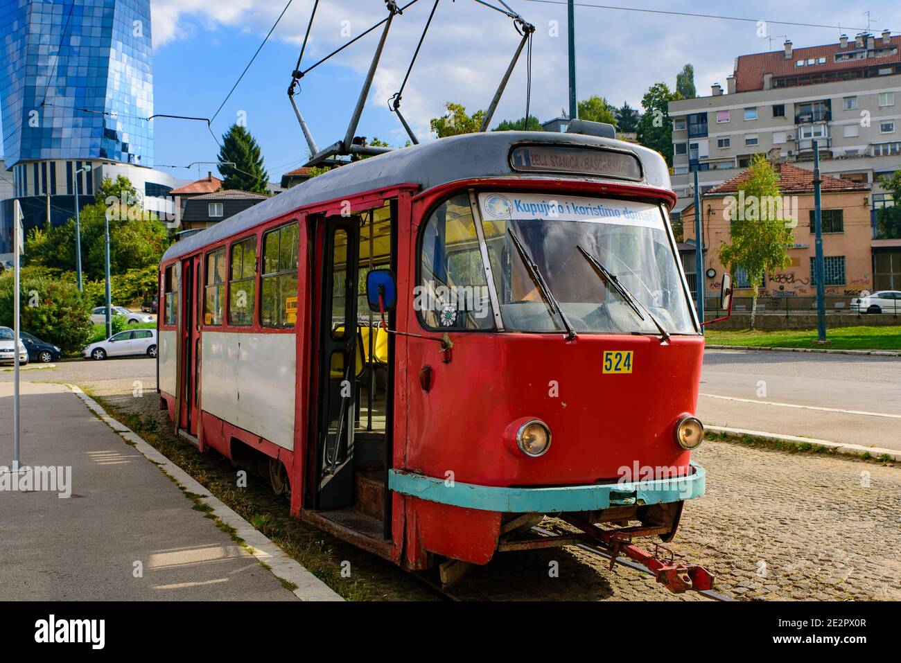 Tram a Sarajevo, una delle più antiche reti di tram d'Europa Foto stock ...