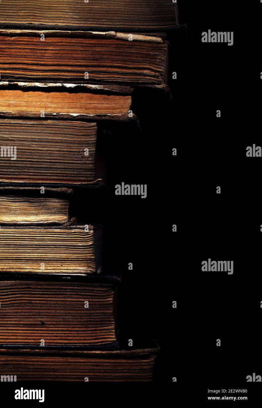 Libri antichi rari immagini e fotografie stock ad alta risoluzione - Alamy