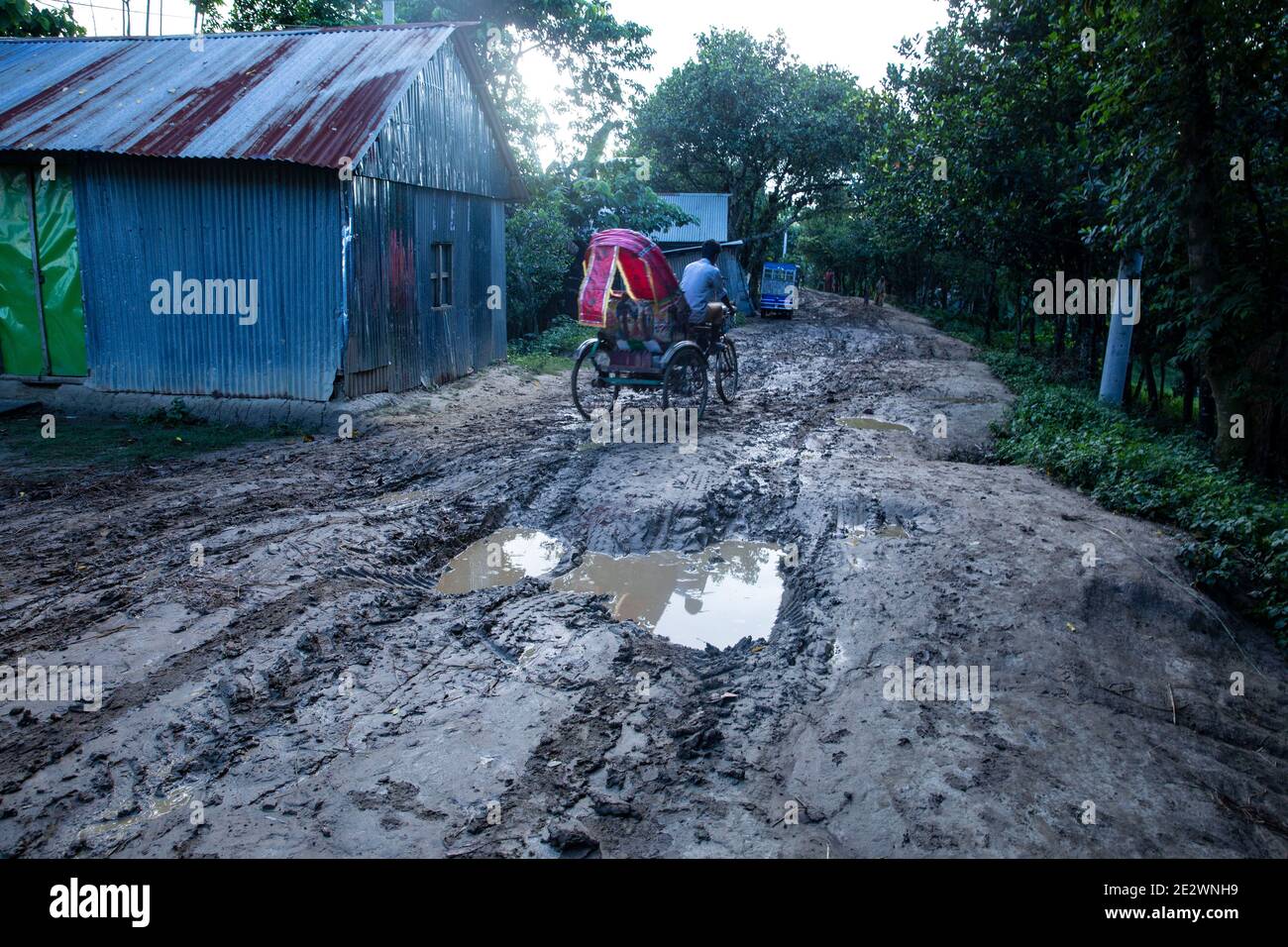 Percorso fangoso immagini e fotografie stock ad alta risoluzione - Alamy