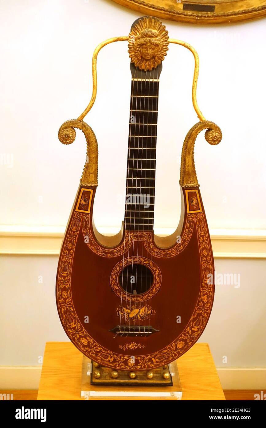 Lyre guitar immagini e fotografie stock ad alta risoluzione - Alamy