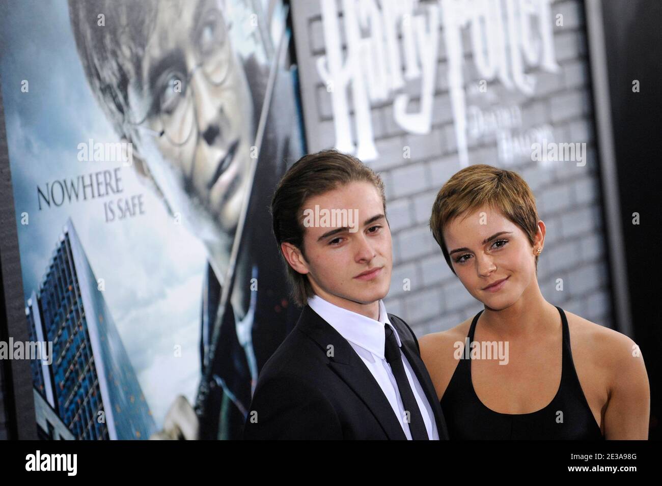 Emma Watson Fratello Toby The Cliftonian Magazine 2022/23 By Clifton