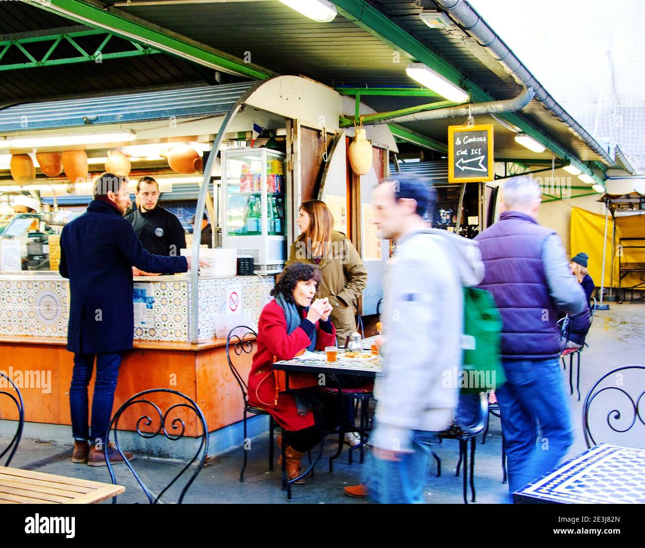 Frutta dei venditori ambulanti di parigi immagini e fotografie stock ad ...