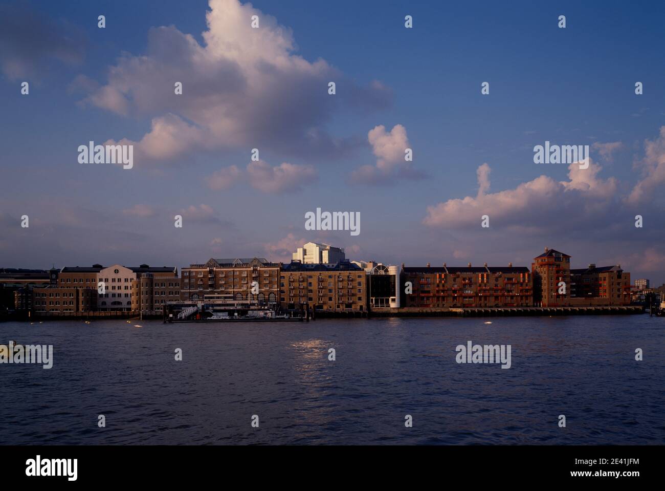 Rowe haus immagini e fotografie stock ad alta risoluzione - Alamy