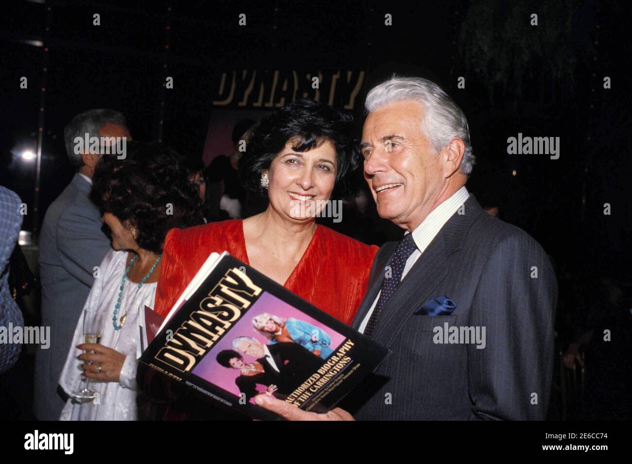 Esther shapiro immagini e fotografie stock ad alta risoluzione - Alamy