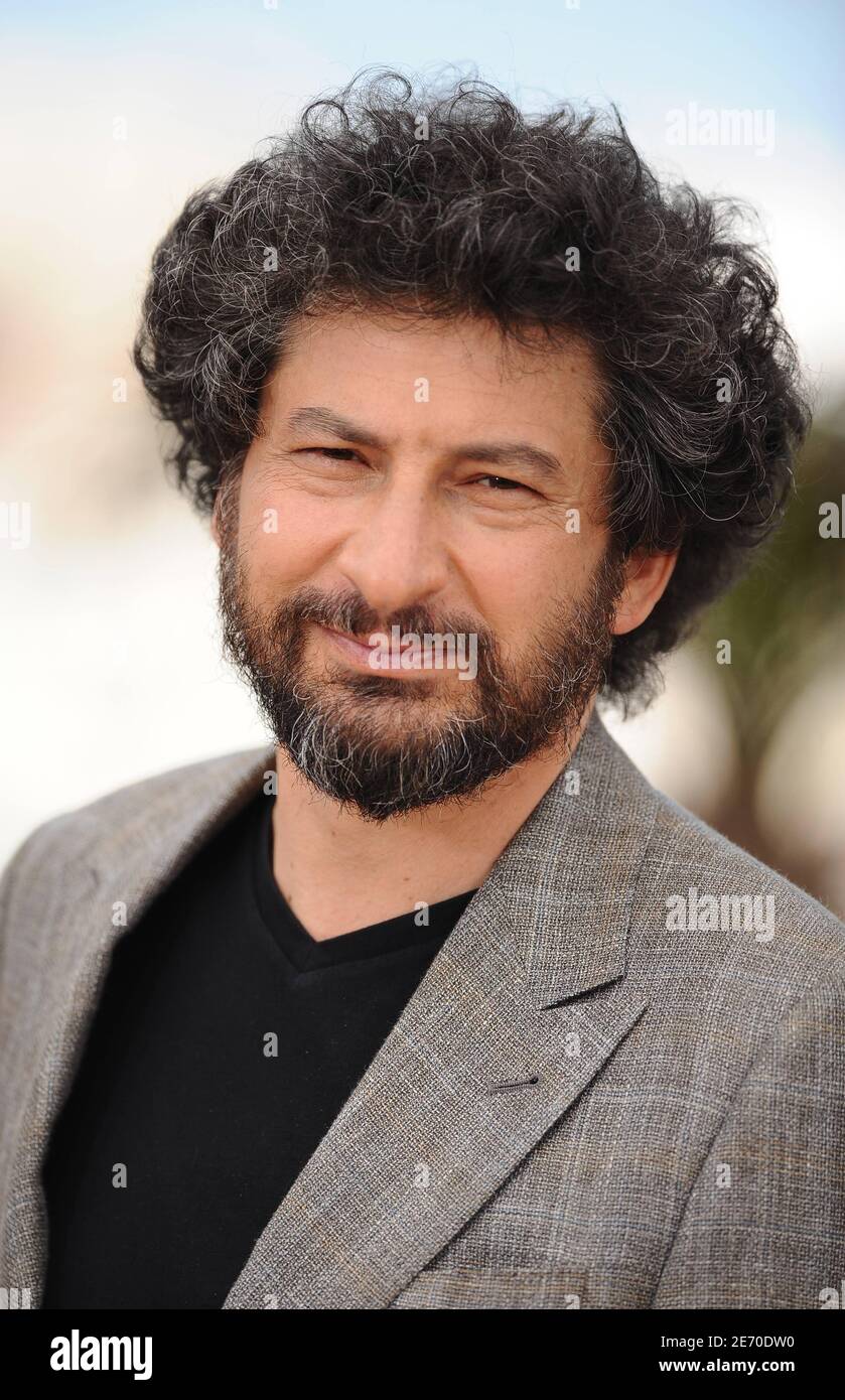 Regista Radu Mihaileanu alla fotocellula per il film 'The Source ...