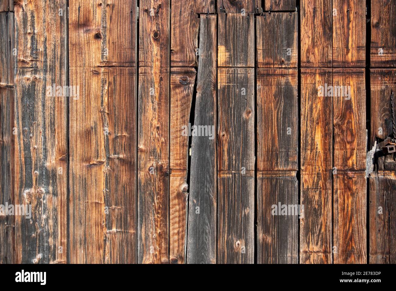 Vecchie strutture in legno immagini e fotografie stock ad alta ...