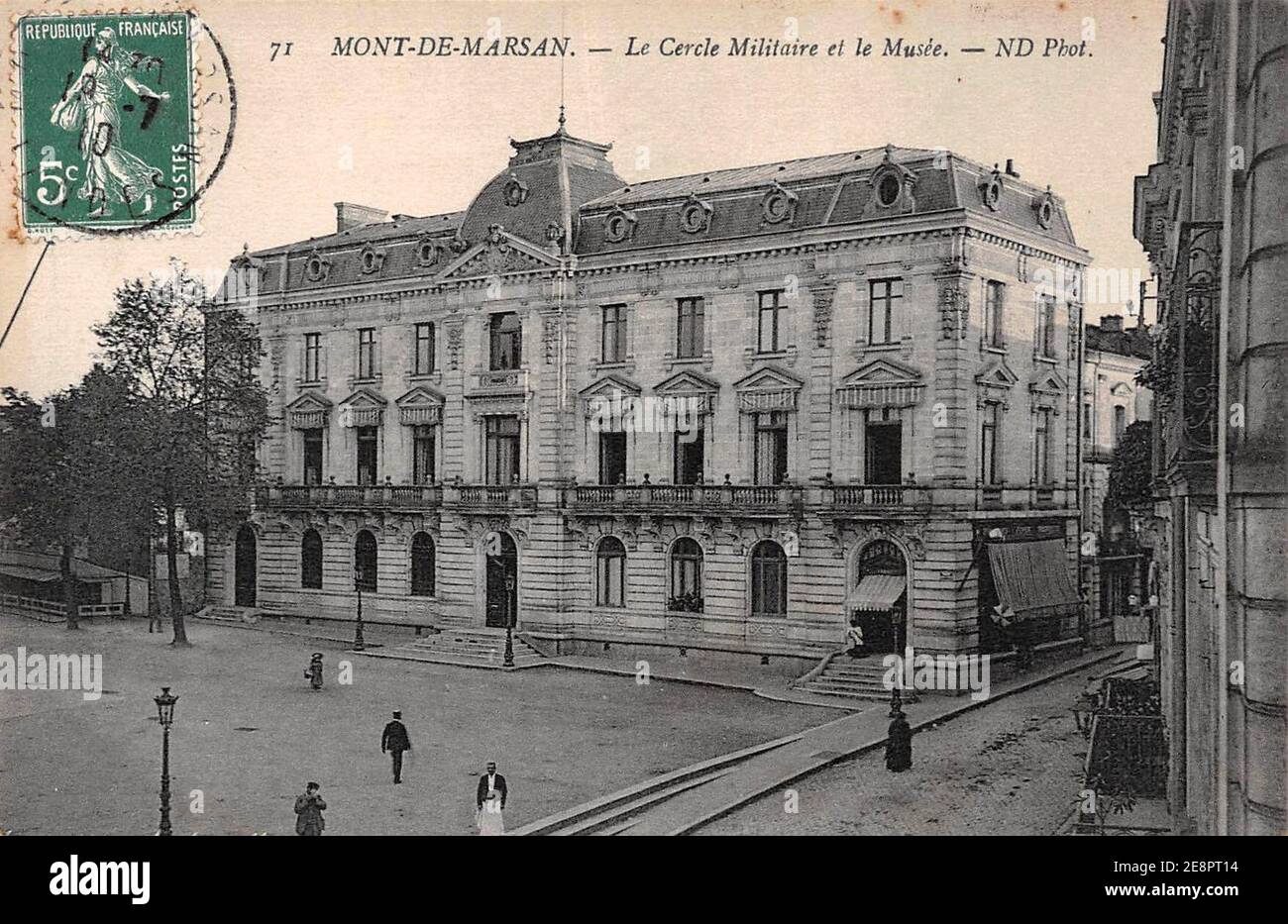 Cercle militaire immagini e fotografie stock ad alta risoluzione - Alamy