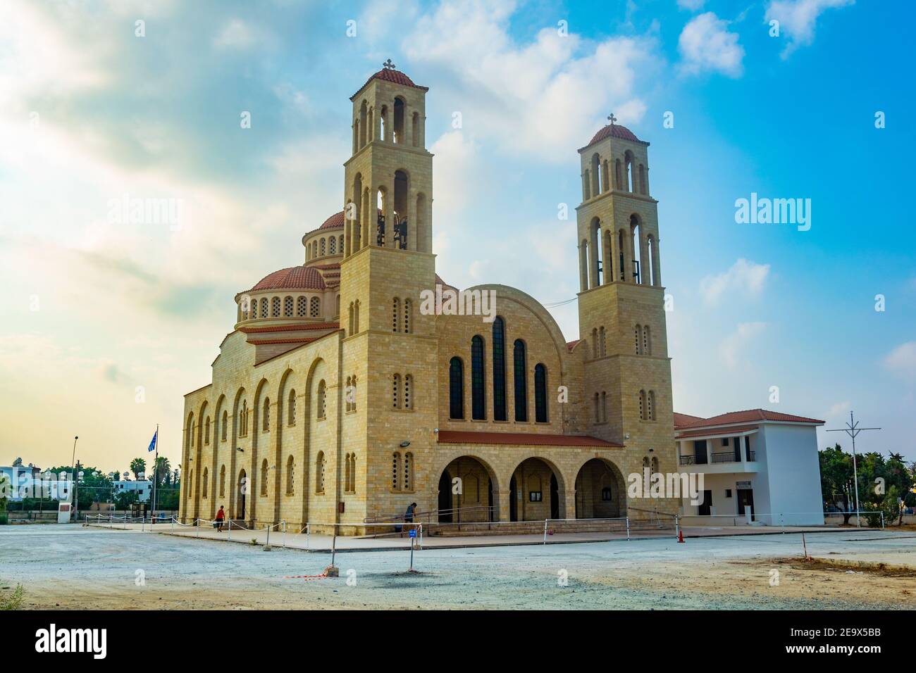 Chiesa cristiana moderna cipro immagini e fotografie stock ad alta ...