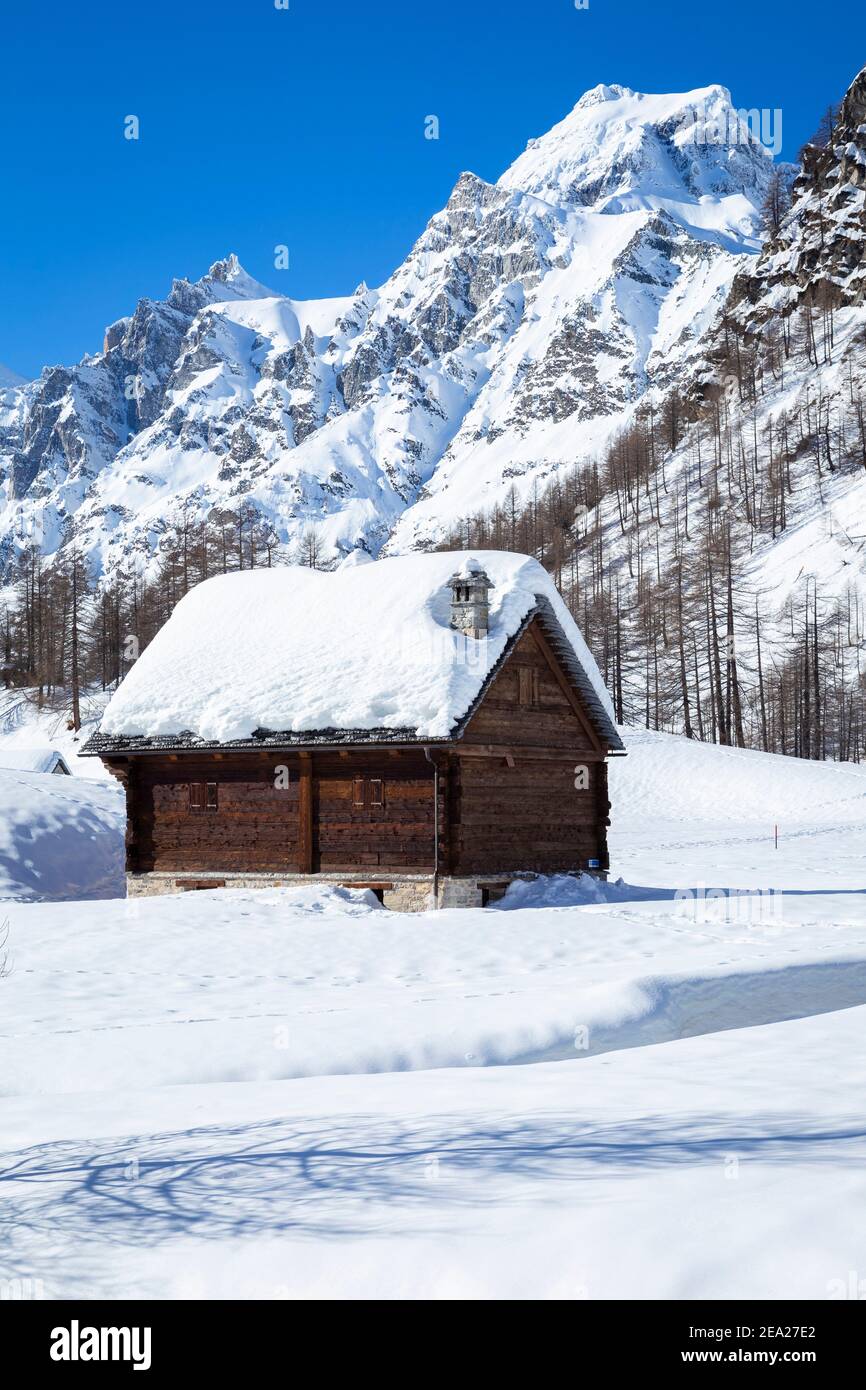 Crampiolo village immagini e fotografie stock ad alta risoluzione - Alamy