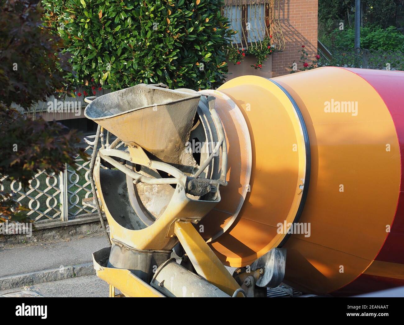 Autobetoniera cemento immagini e fotografie stock ad alta risoluzione ...
